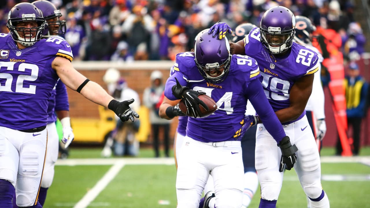 Justin Trattou's 2nd INT Helps Vikings Ice Bears