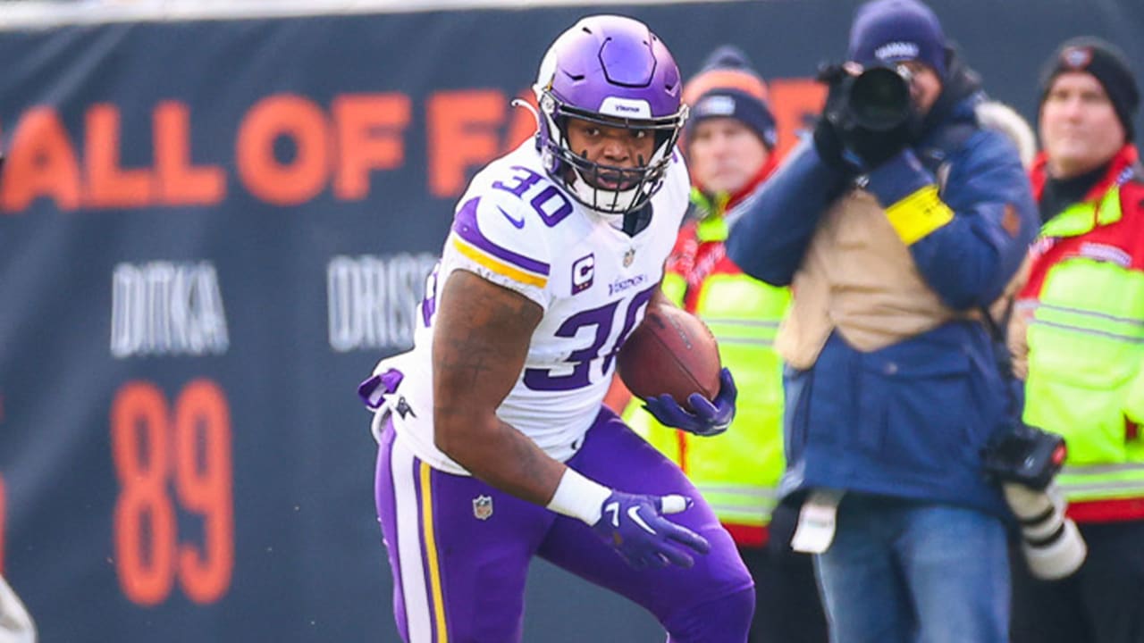 Ham Catches and Runs For 17 Yards