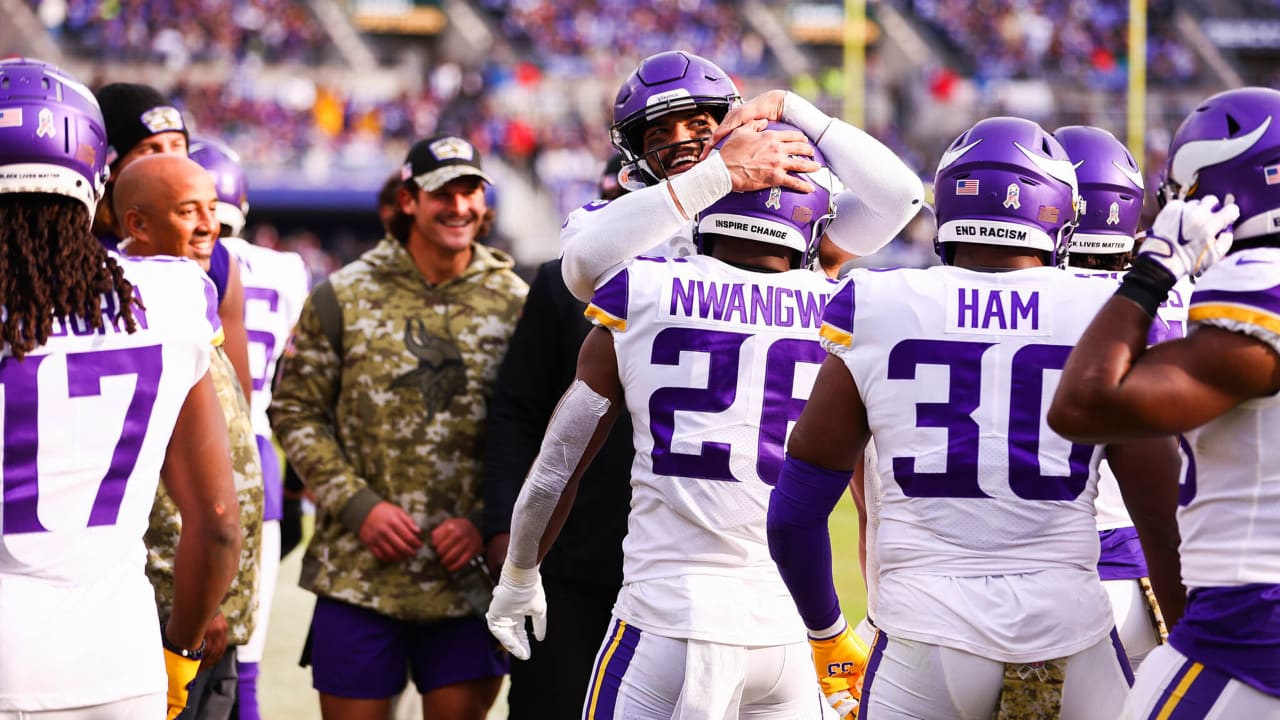 Lunchbreak: Extra Points, Rookie Production & CBS’ Grade of Vikings-Ravens
