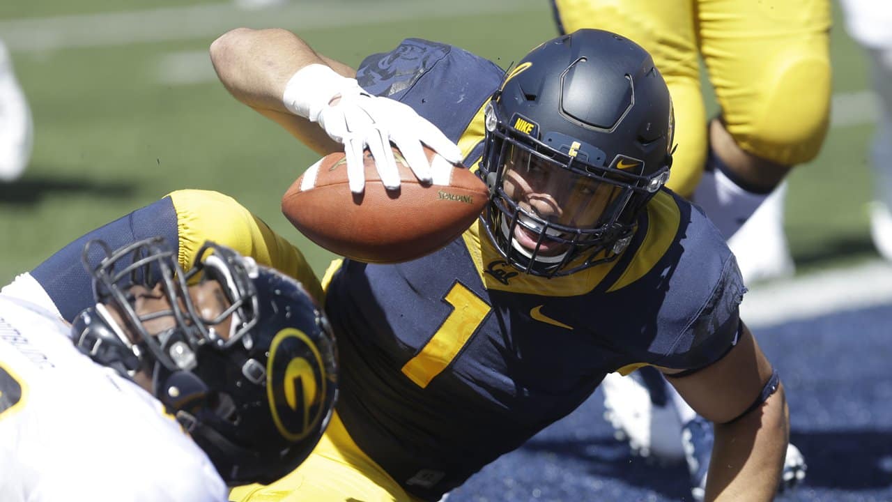 California LB Devante Downs