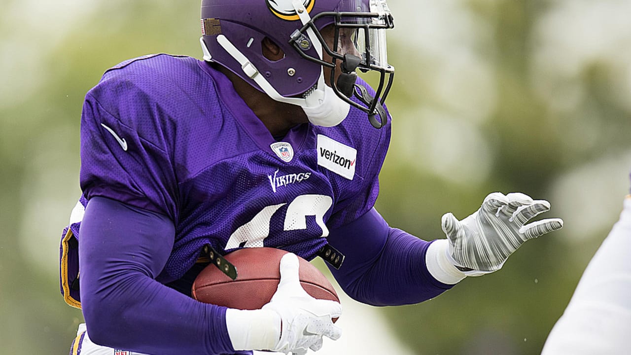 Pressley Picking Up Pass Protection as Rookie RB