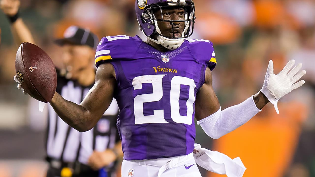 Vikings Young Cornerbacks Learning on the Fly