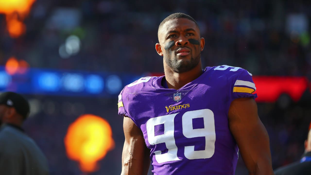 Timeout with Danielle Hunter