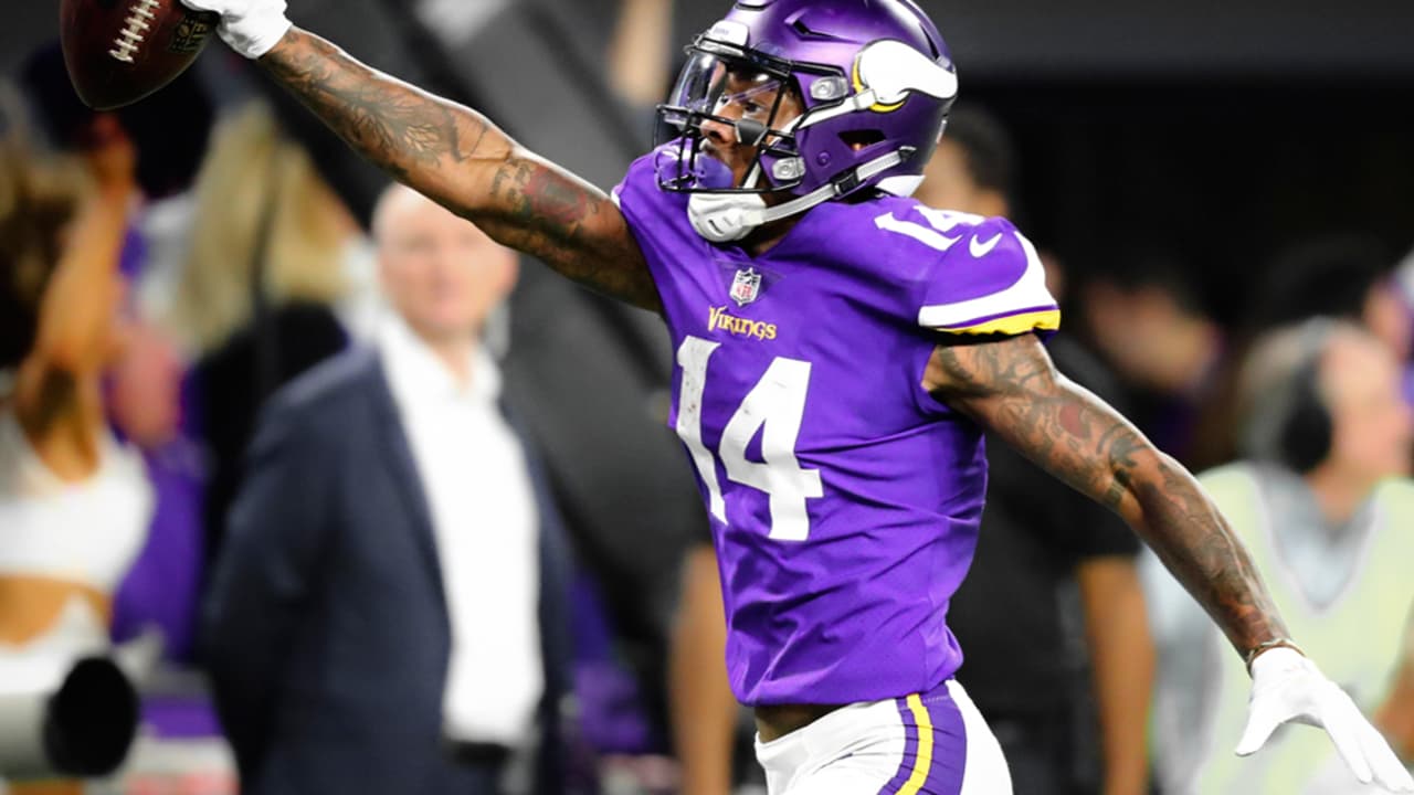 The Minneapolis Miracle – Capturing Sports History from a Sideline Cam