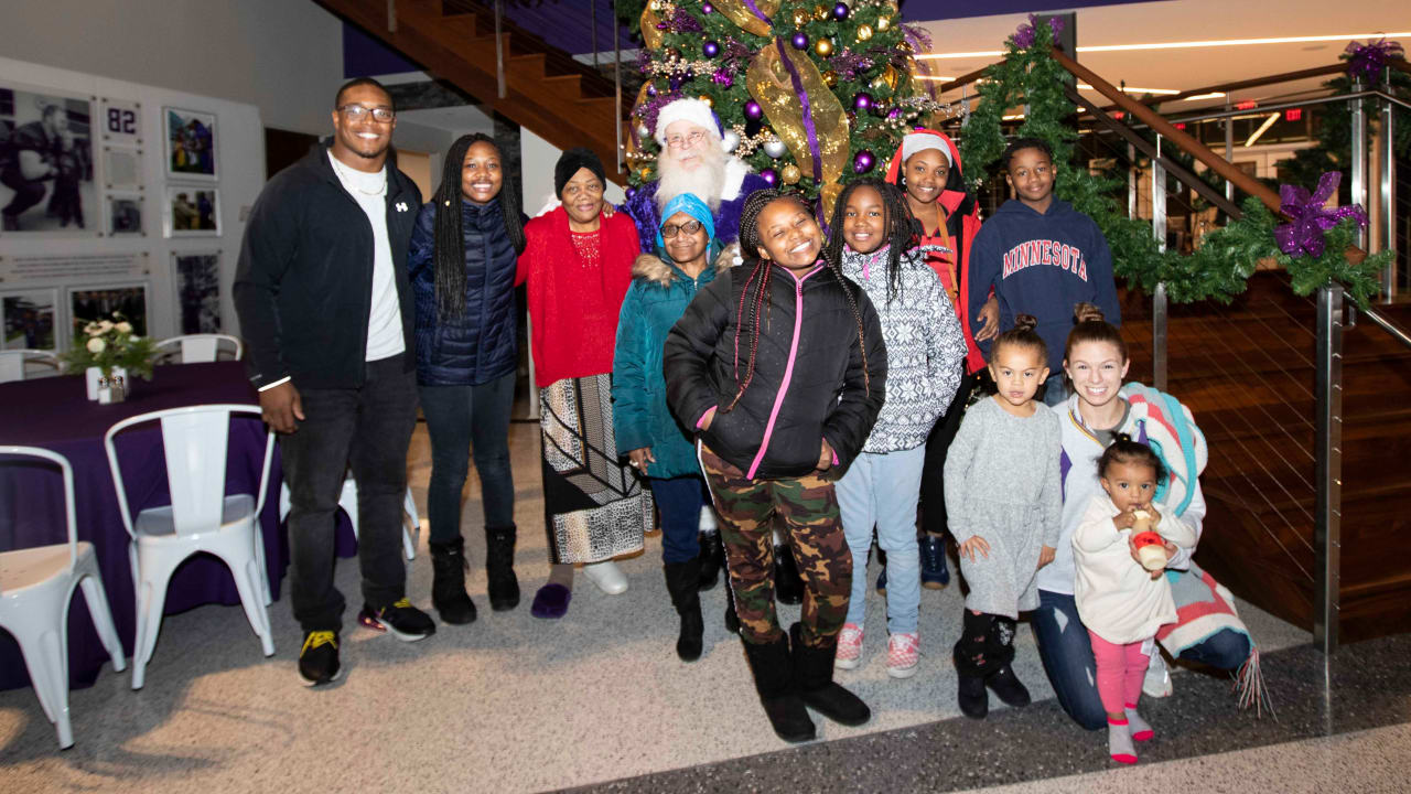 C.J. Ham Adopts Local Family for Christmas