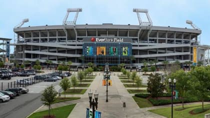 Everbank Logo