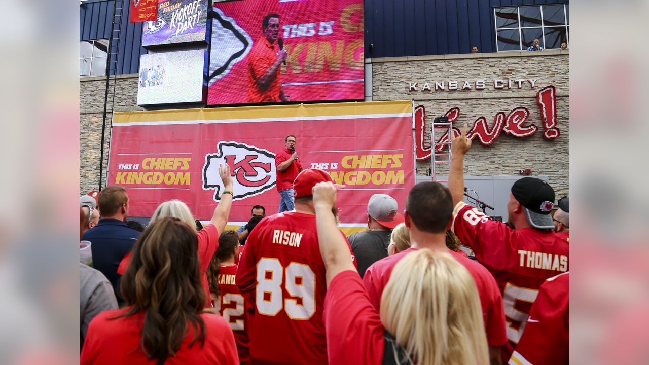 Chiefs Pro Shop At GEHA Field At Arrowhead Stadium Kansas City Chiefs ...