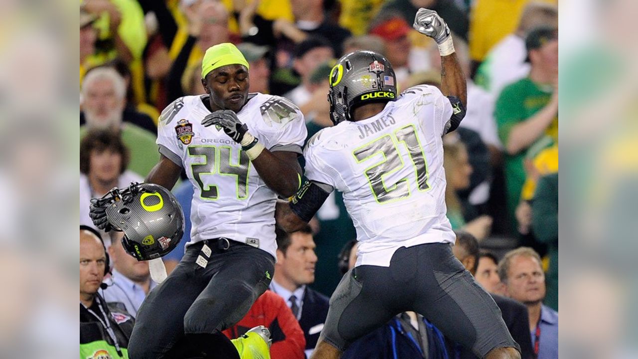 Kenjon Barner And Lamichael James