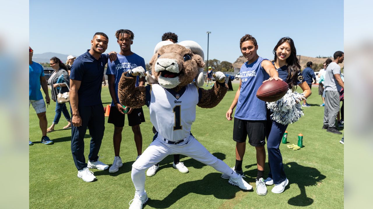 PHOTOS: Rams and 24 Hour Fitness Host ‘Sideline Challenge’