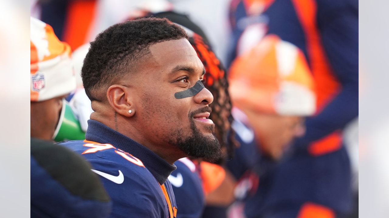 Mont Jones's Instagram, Twitter & Facebook on IDCrawl