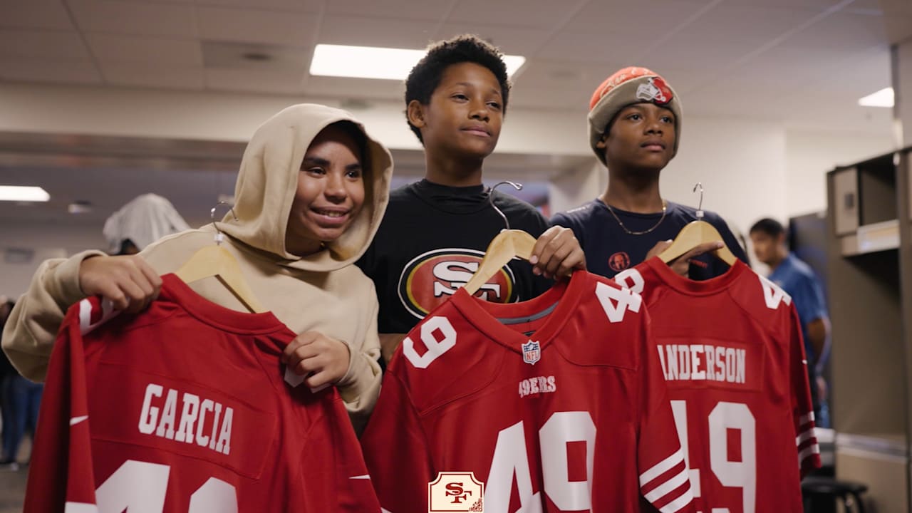 49ers Players Surprise William F. James Boys Ranch and FLY Youth at Levi's® Stadium