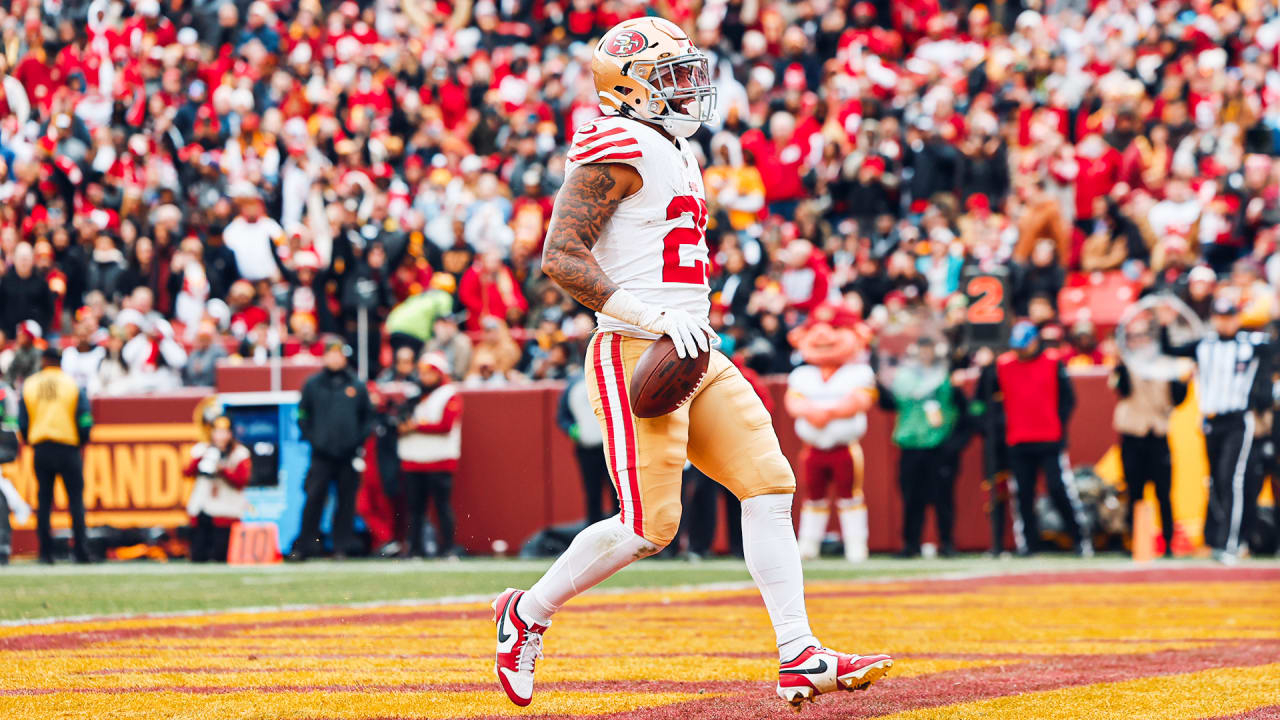 Elijah Mitchell Walks in the Two-Yard TD
