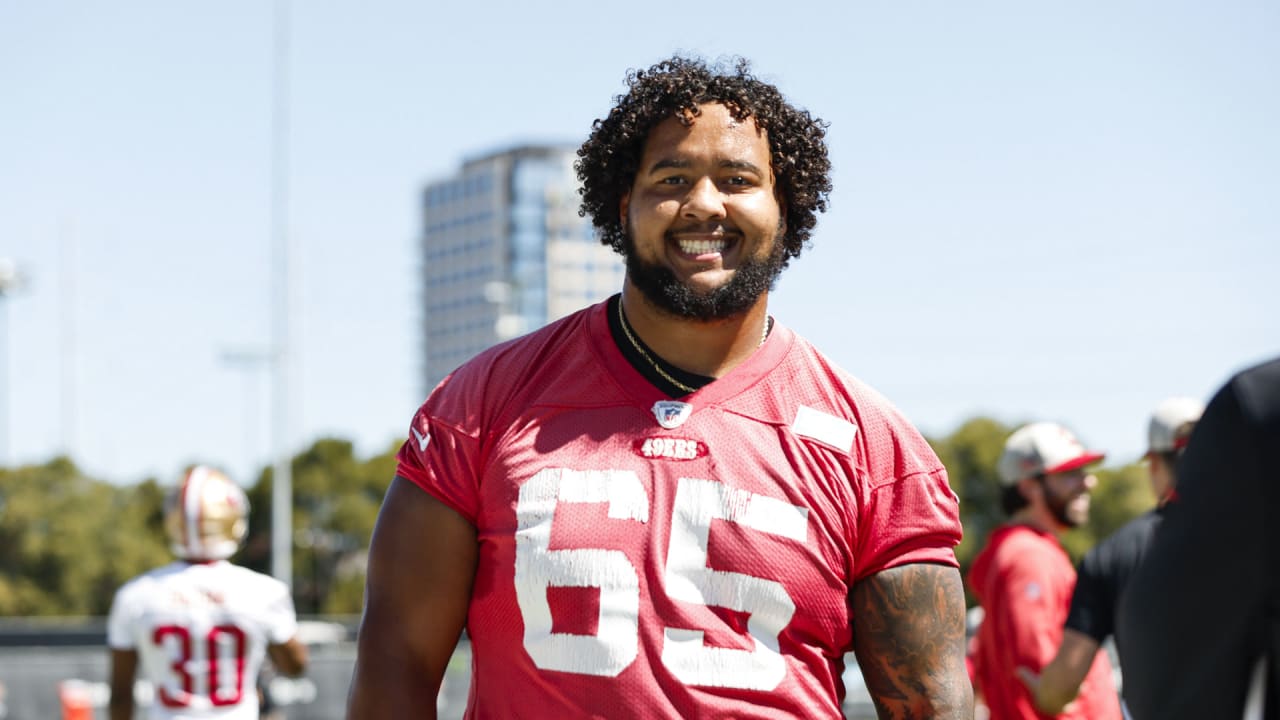 Aaron Banks Highlights ‘Chemistry’ at the O-Line | Press Pass