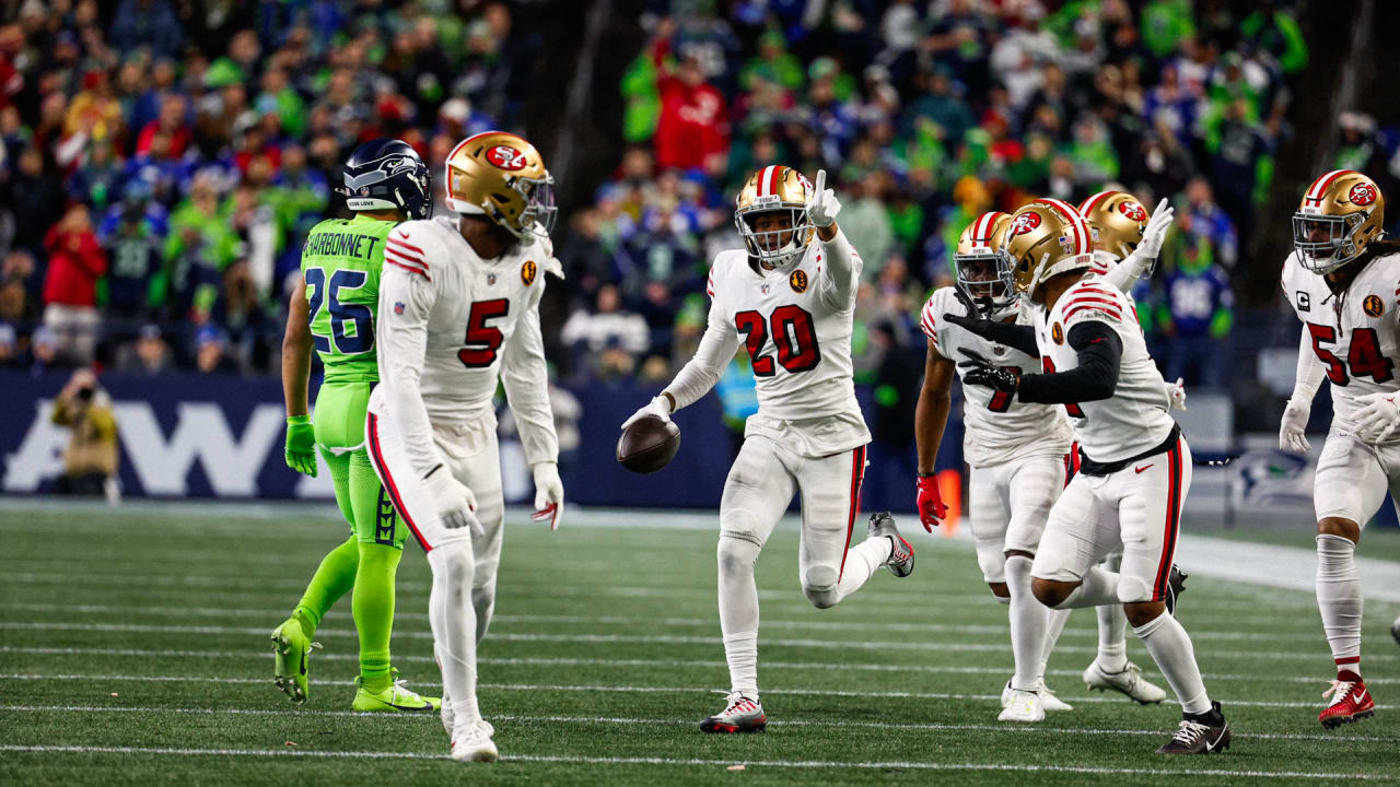 Ambry Thomas Roba el Balón y le Regresa la Posesión a los 49ers