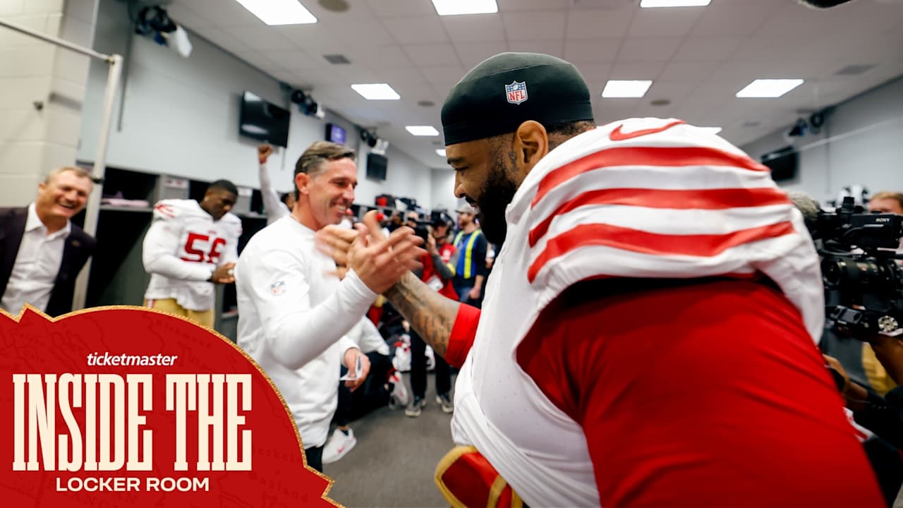 Go Inside the 49ers Locker Room Following Week 9 vs. Giants