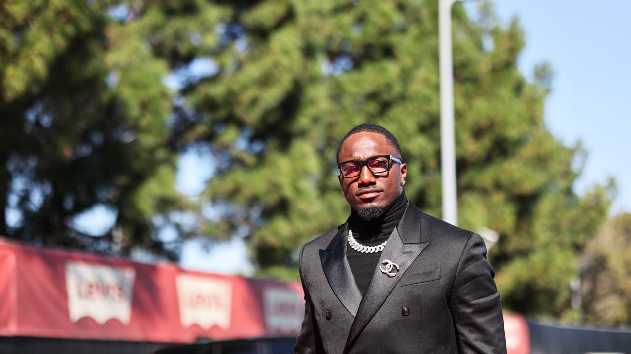 2023 in Review: Best of Deebo Samuel Sr.'s Gameday Fits