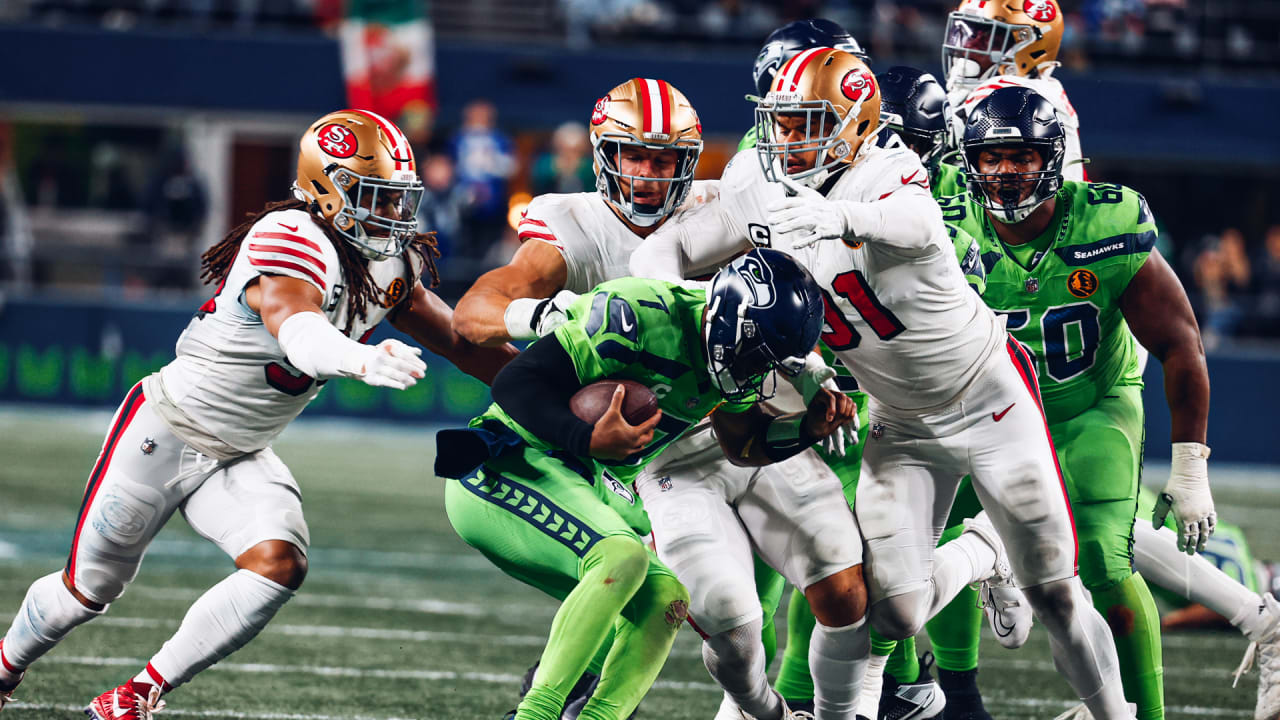 Nick Bosa and Kevin Givens Split a Sack in Seattle