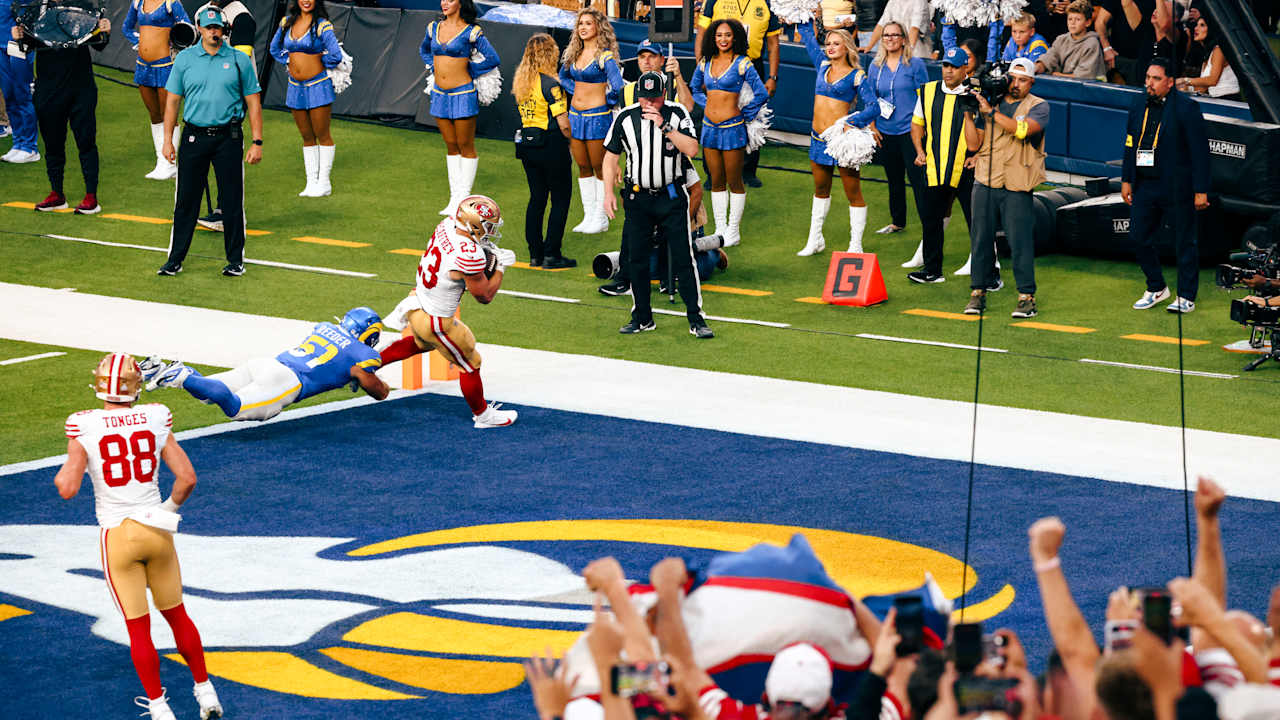 Jones Threads the Needle to McCaffrey for TD