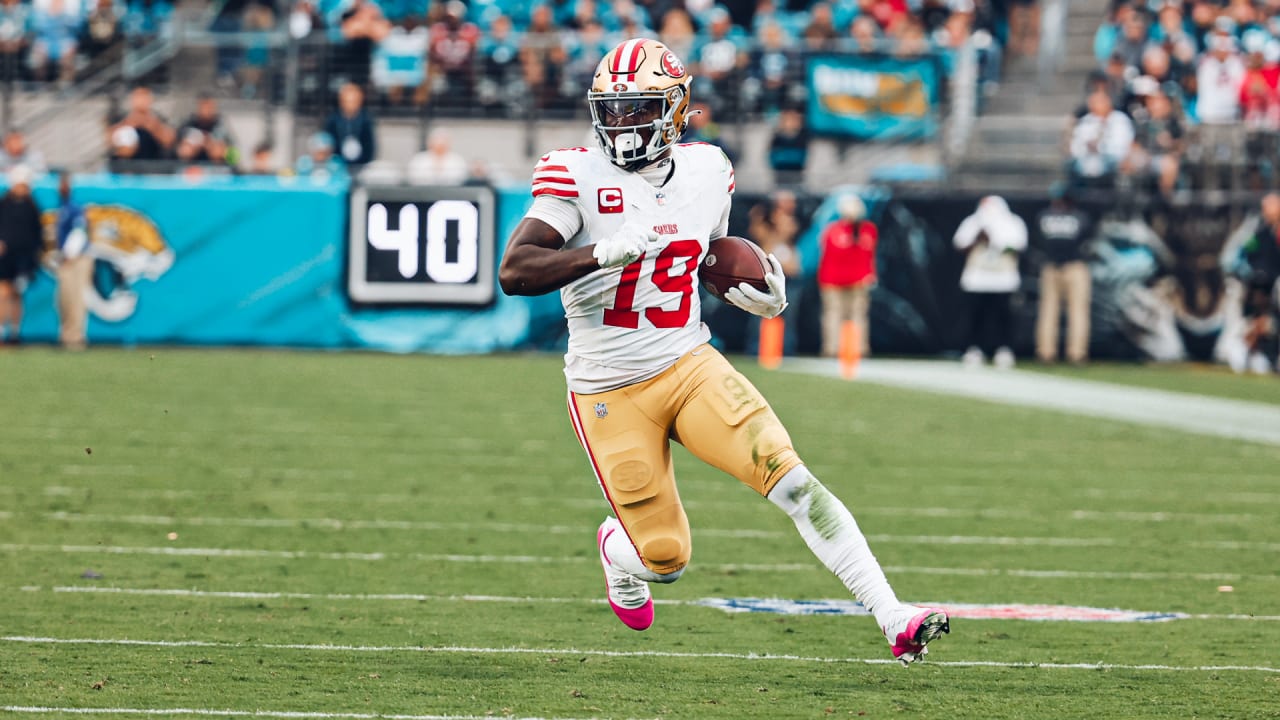 Deebo Samuel Flies Through the Gap Untouched for a 23-Yard Touchdown
