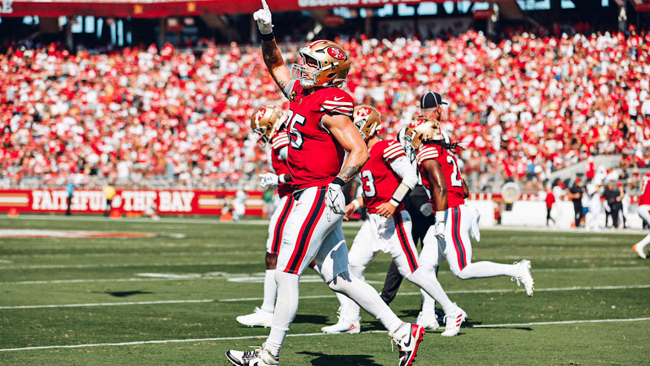 Brock Purdy Throws a Precision Pass to George Kittle for a TD