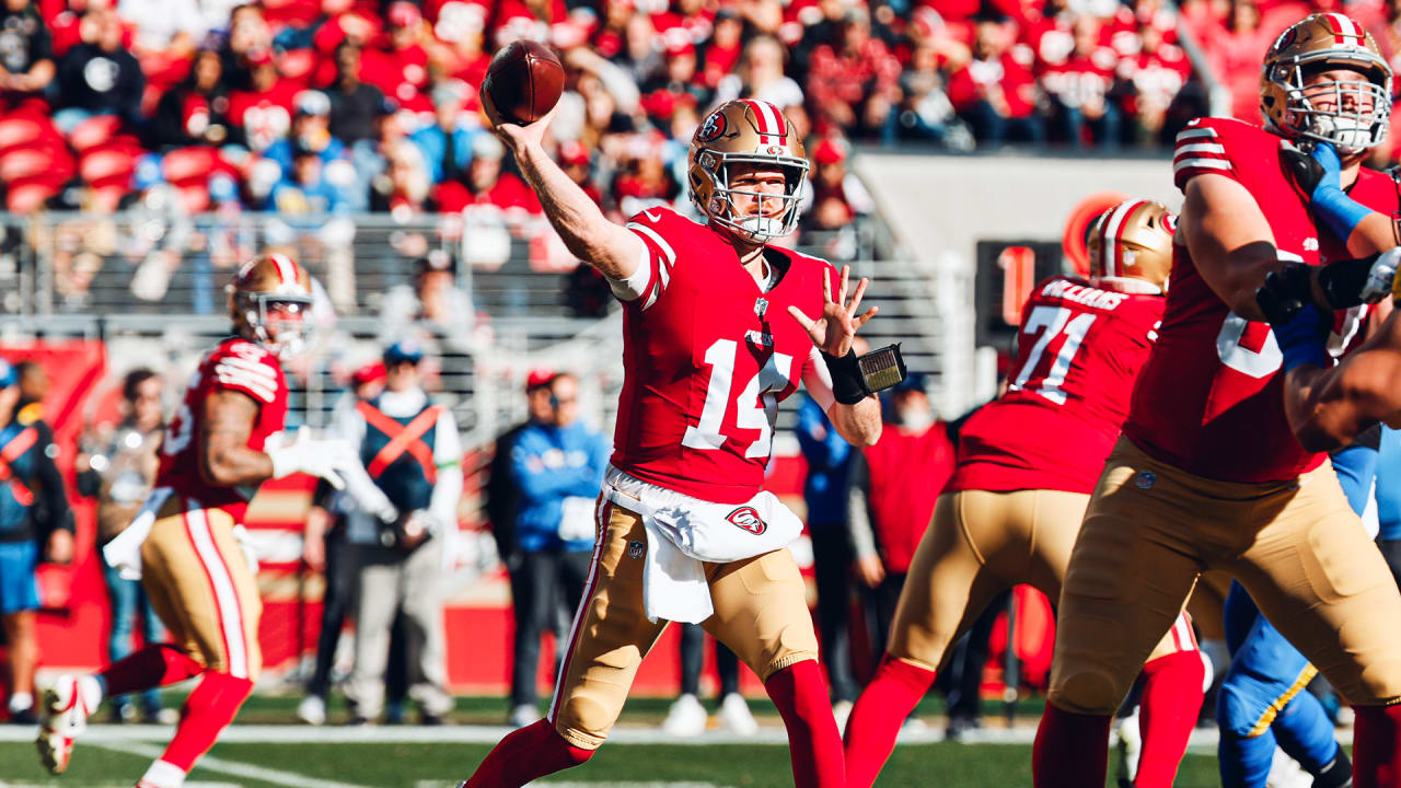 Sam Darnold Escapes Pocket and Finds Charlie Woerner for 20-Yard Gain