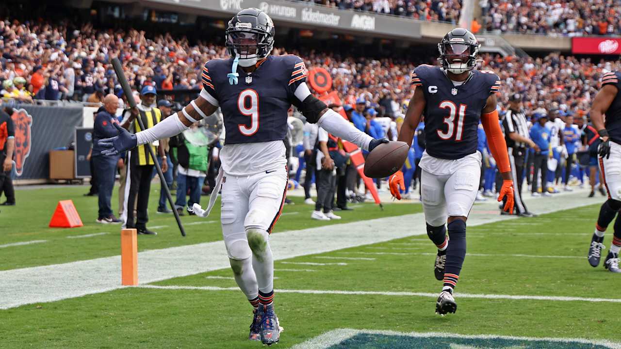 Bears defense once again shows ability to step up in pressure-filled ...