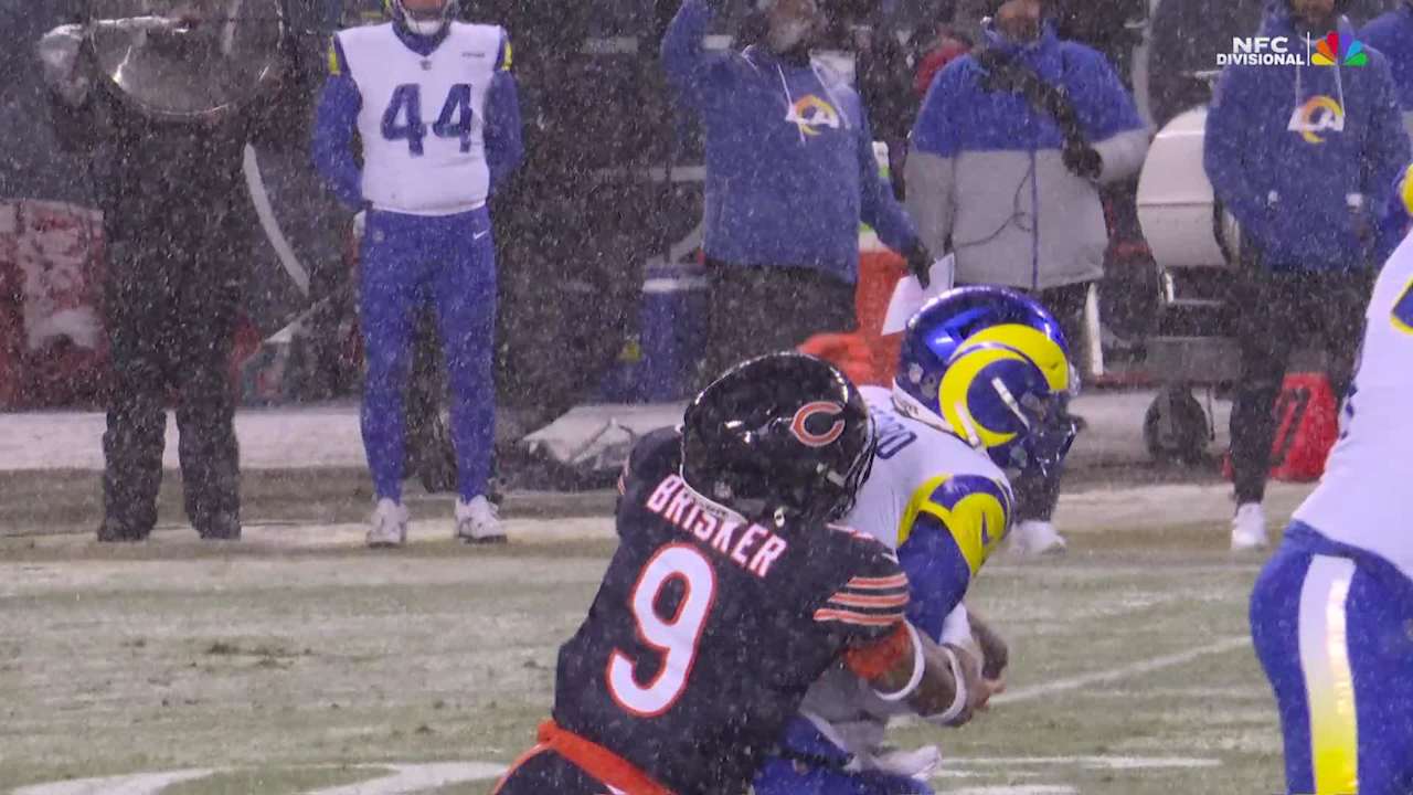 HIGHLIGHT: Jaquan Brisker lays the BOOM on sack of Stafford