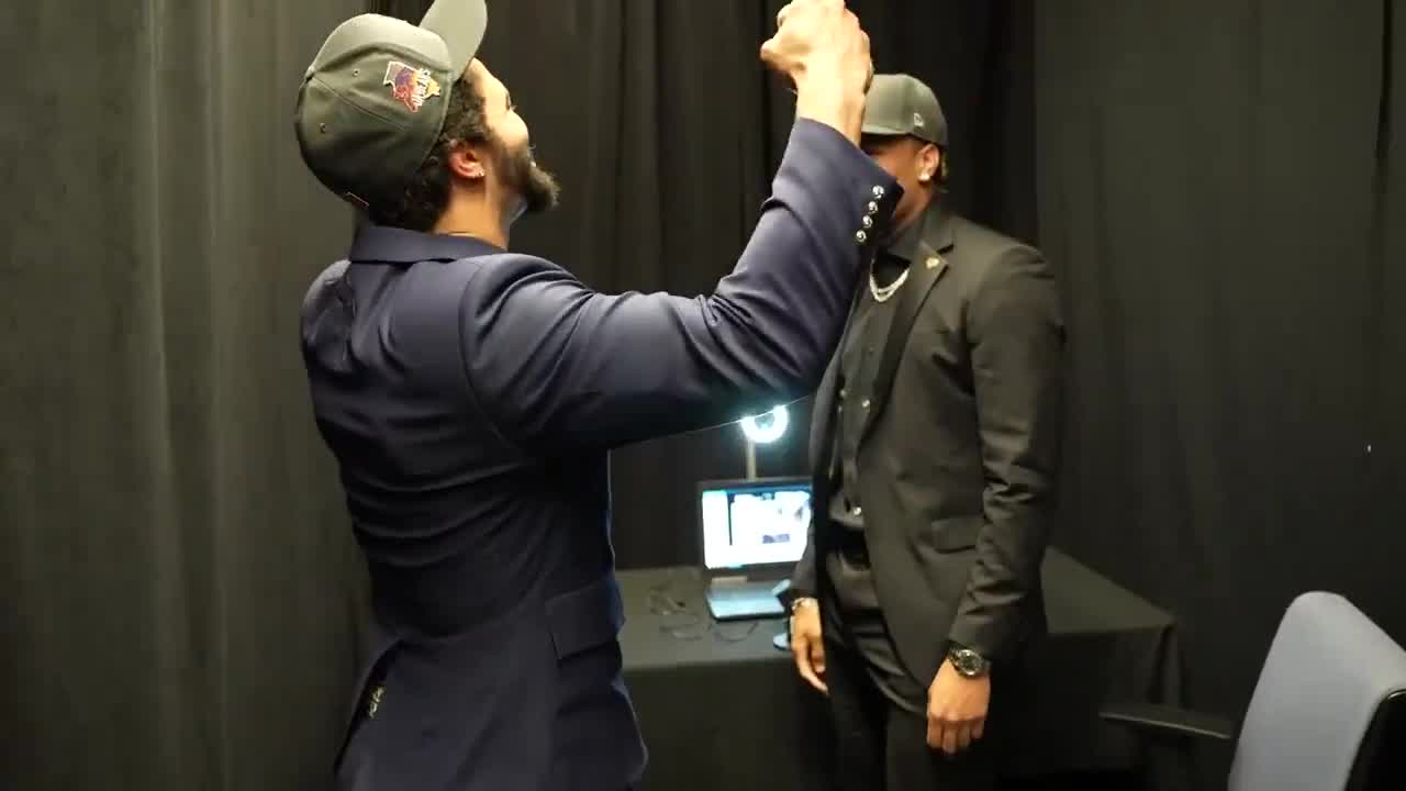 Caleb Williams surprises Rome Odunze during introductory virtual press ...