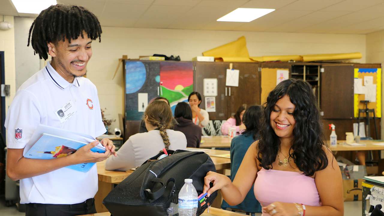 Round Lake High School students find creativity, community through ...