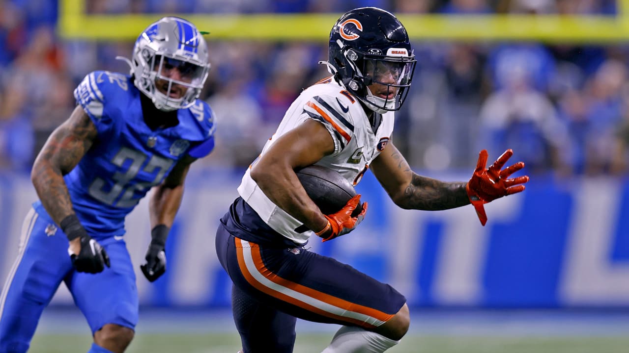 DJ Moore surpassing high expectations in first year with Bears