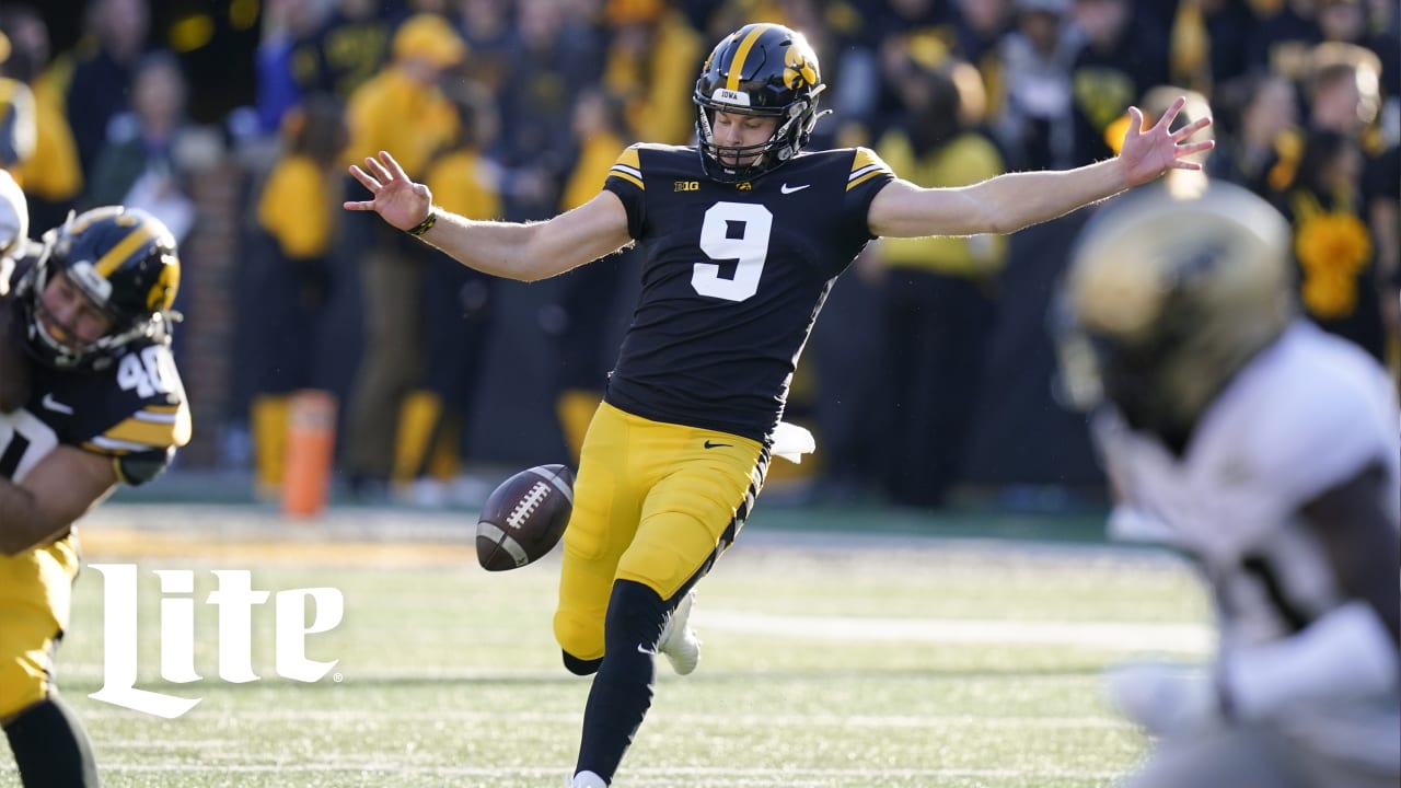 PHOTOS: Bears draft punter Tory Taylor