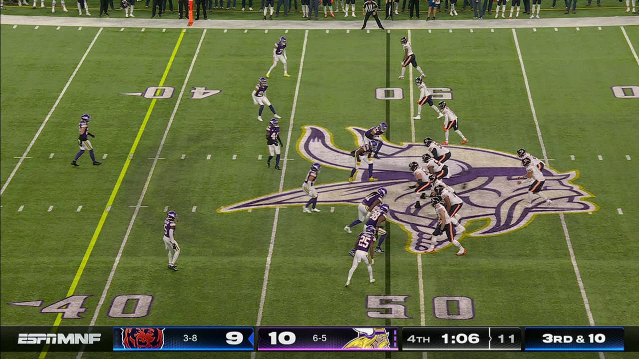 CAN'T-MISS HIGHLIGHT: Justin Fields delivers CLUTCH 36-yard strike to ...