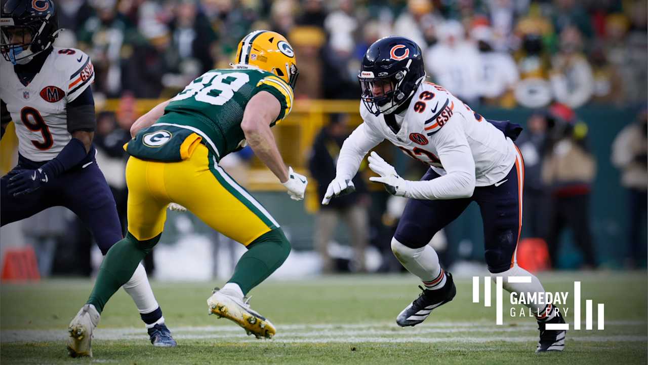 Gameday Gallery: Bears at Packers | 2025 Week 14