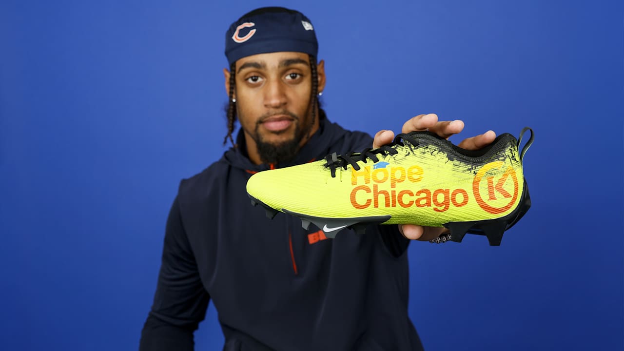 Kyler Gordon supporting Hope Chicago through My Cause My Cleats