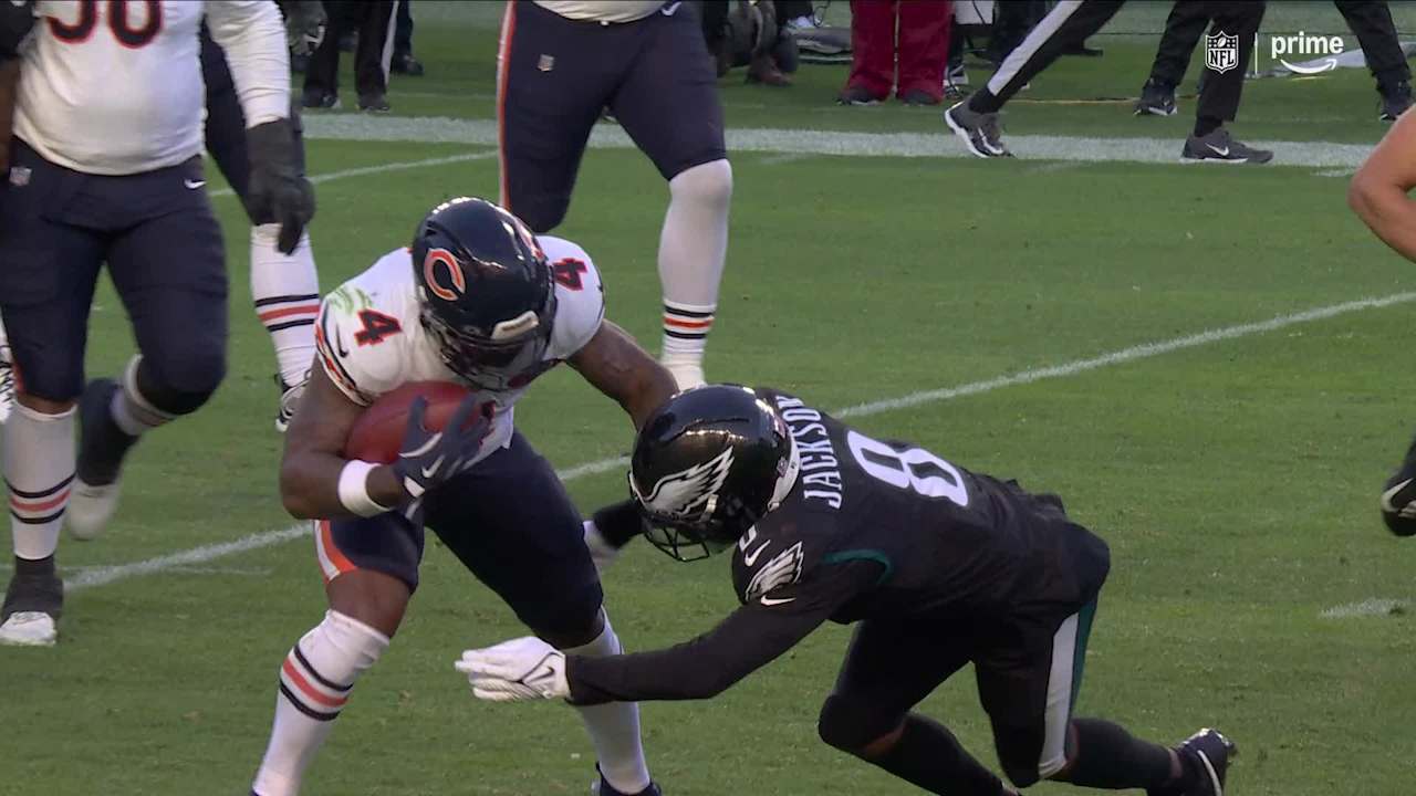HIGHLIGHT: Bears offensive line opens huge hole on D'Andre Swift's 17 ...