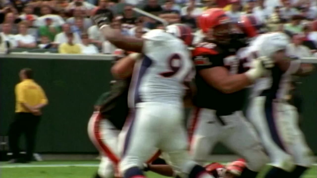 Corey Dillon breaks NFL Record