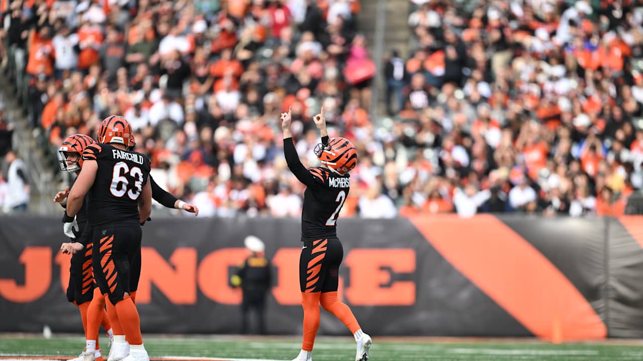 Evan McPherson booms a 56-yard FG | 2025 HIGHLIGHTS