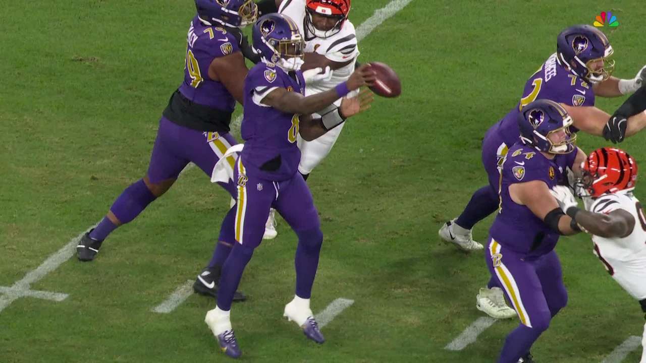 Ball slips from Lamar Jackson's hand for costly turnover | 2025 HIGHLIGHTS