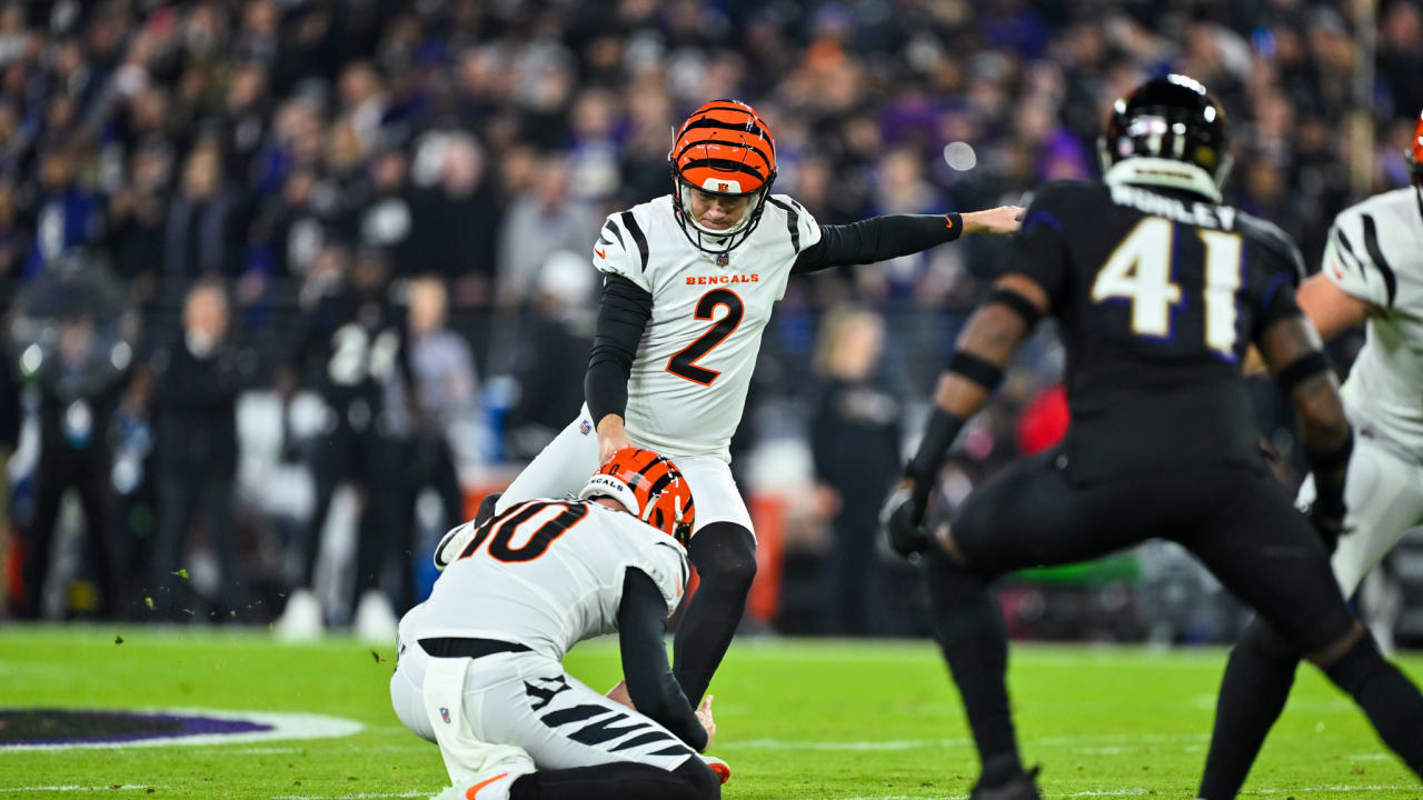 Evan McPherson's 50-yard FG makes it a 7-3 game