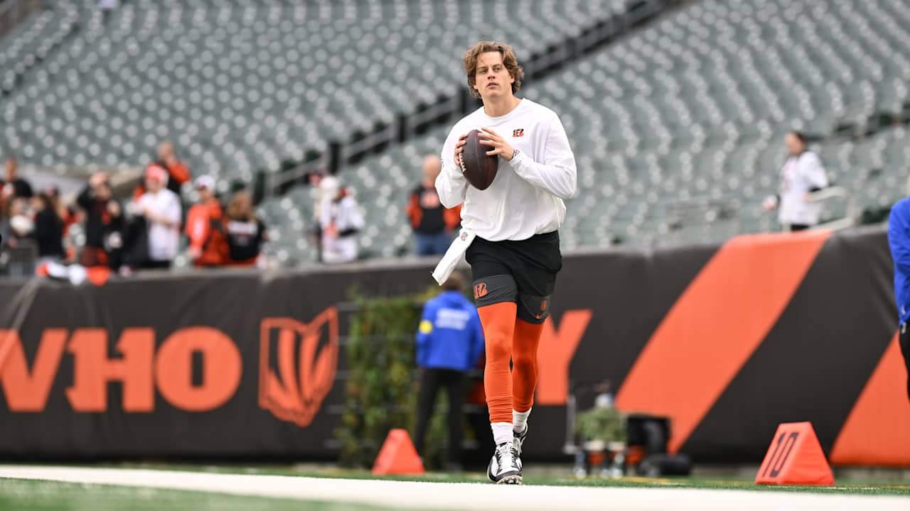 Bengals Warm Up for Week 17 Against Cardinals | PREGAME PHOTOS