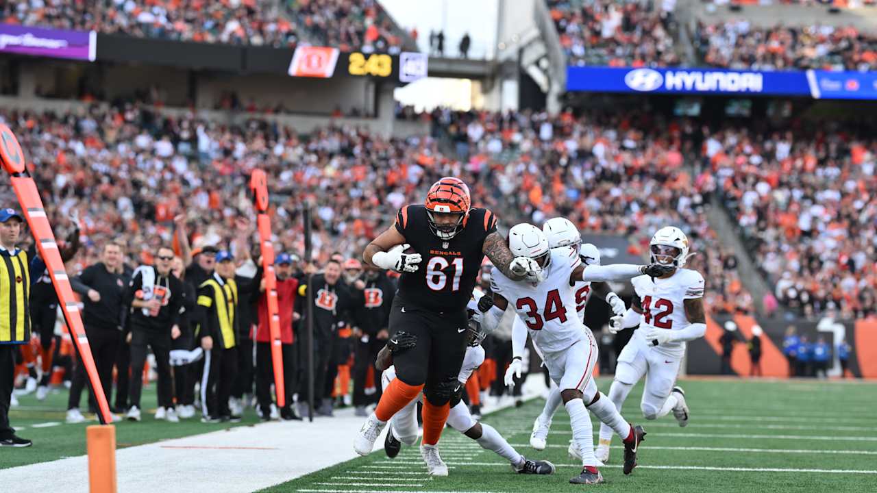 Can't-Miss Play: 345-pound Cody Ford lines up at WR on 21-yard catch ...