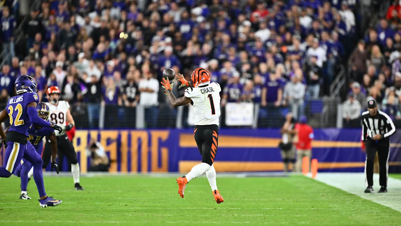 Burrows' rollout ends in with a Chase 17-yard sprint | 2024 HIGHLIGHTS