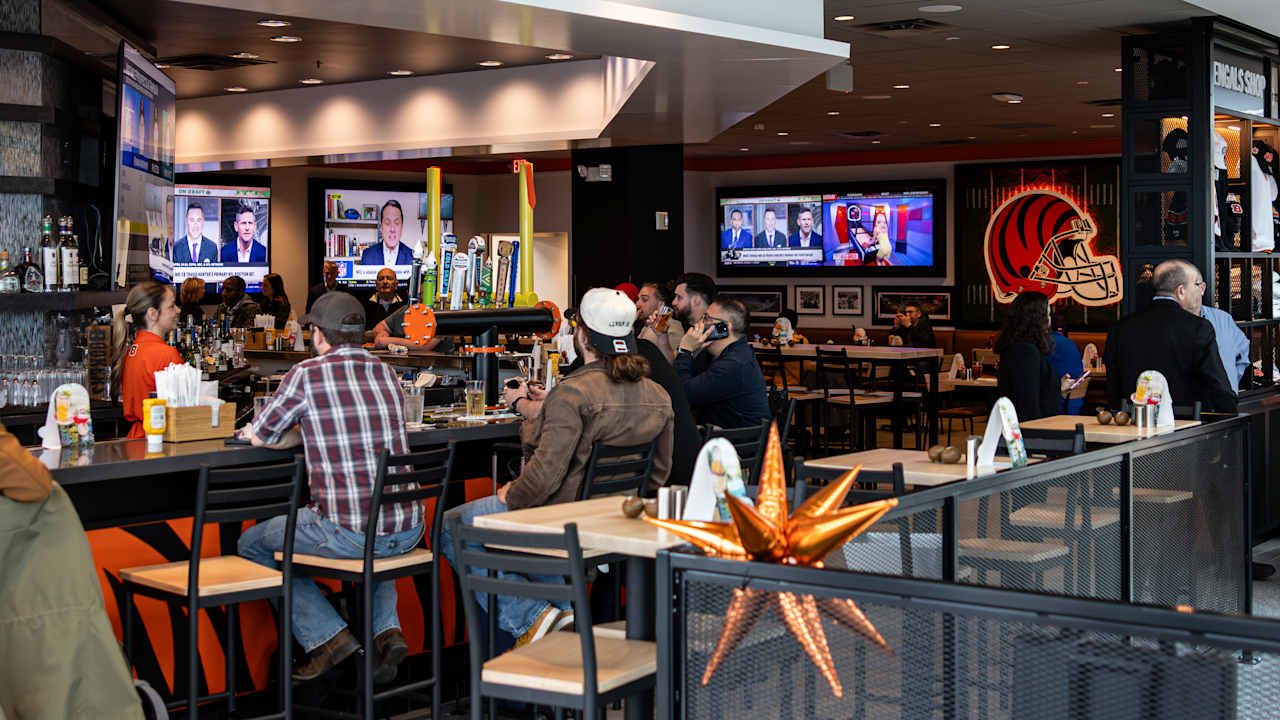 Bengals Bar & Kitchen at CVG Airport Ribbon Cutting | PHOTOS