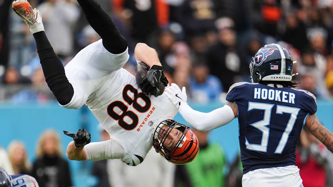 Best of TE Mike Gesicki | PLAYER PHOTOS