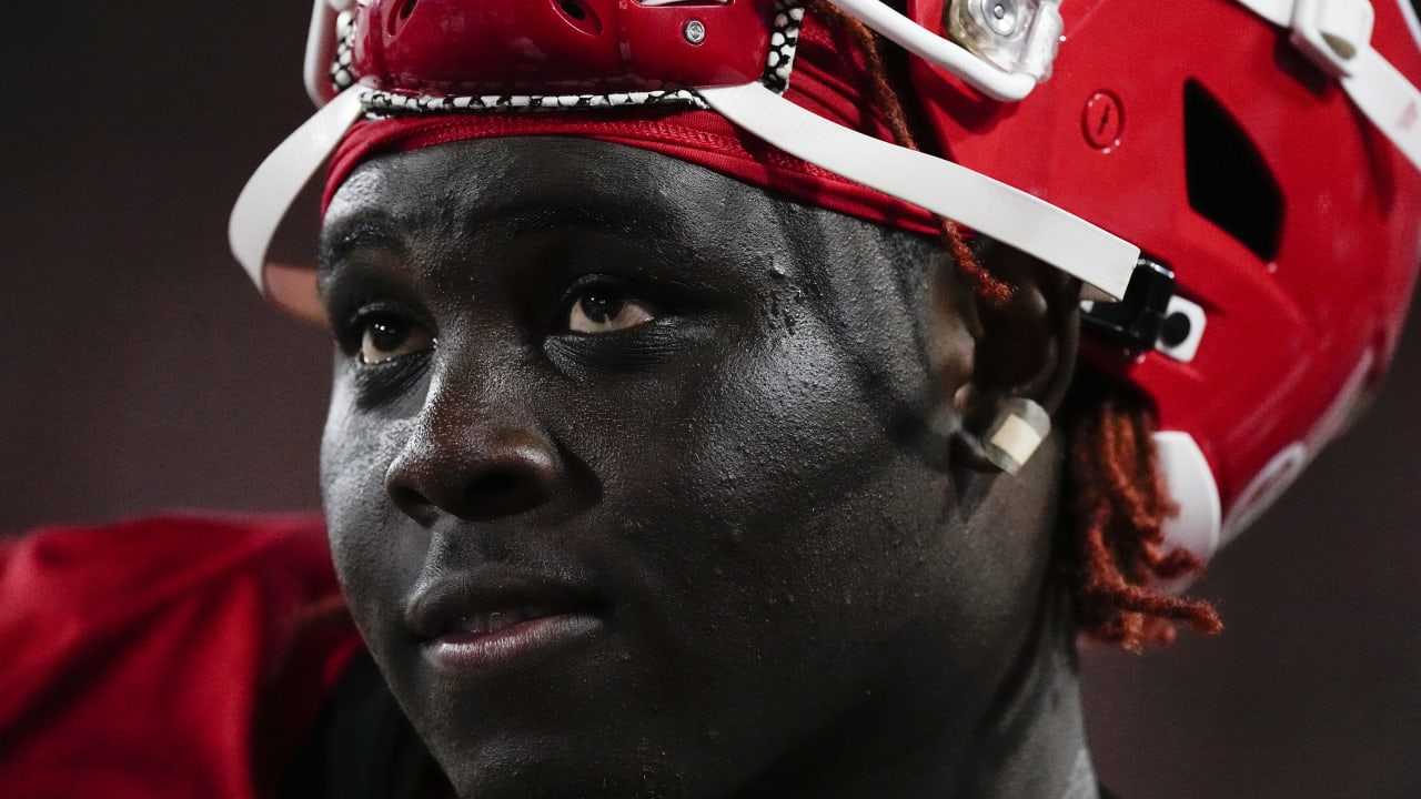 Get to Know Bengals First Round NFL Draft Pick - Georgia RT Amarius Mims