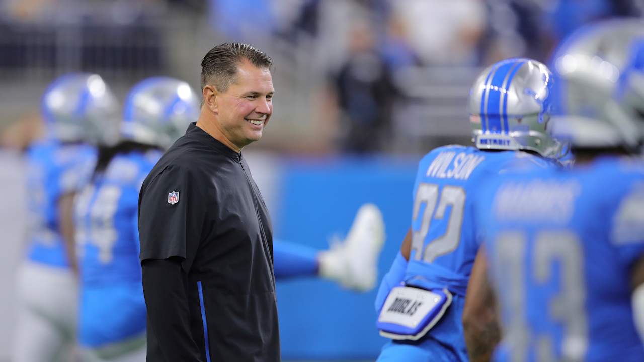 COACH PHOTOS | New Defensive Coordinator Al Golden