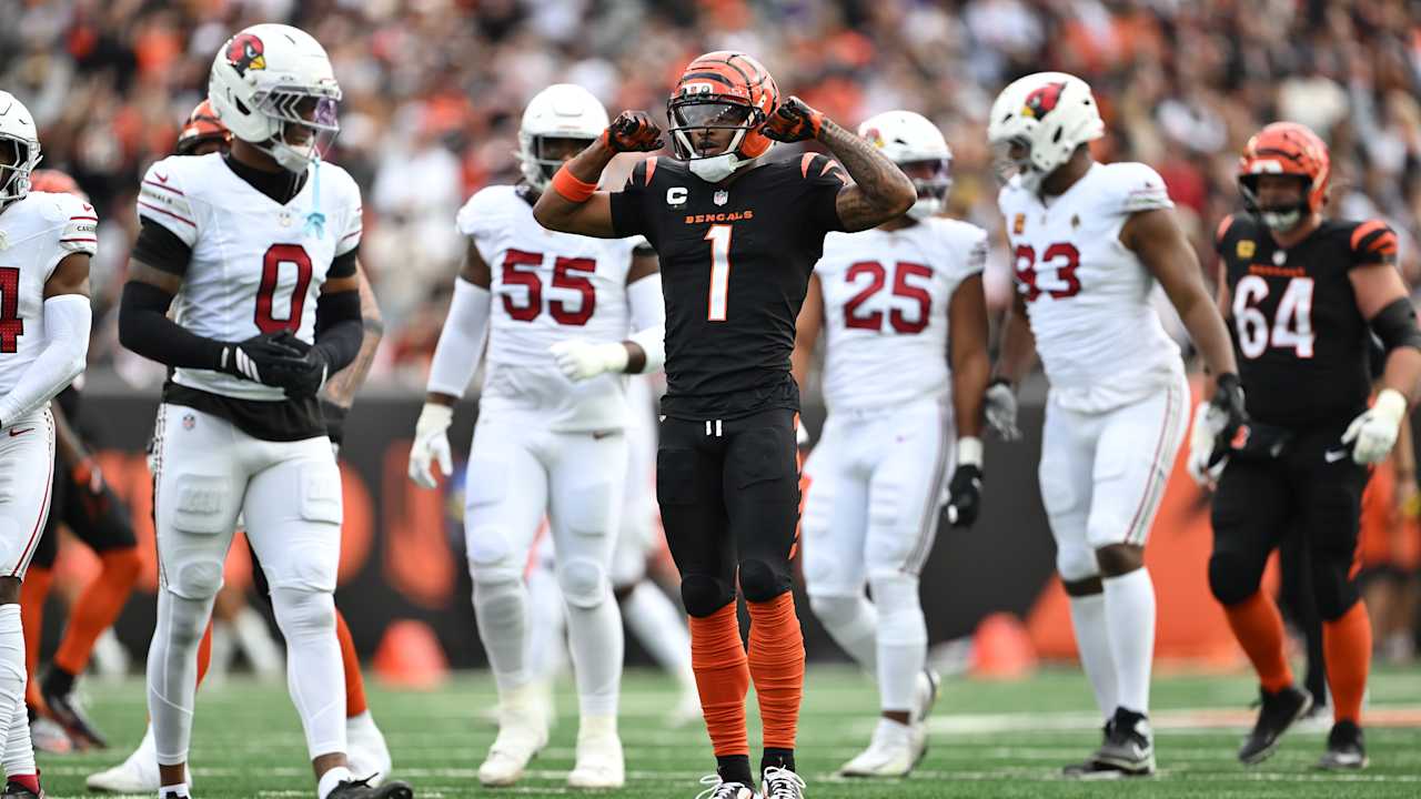 Ja'Marr Chase flashes strong hands on 22-yard contested catch | 2025 ...