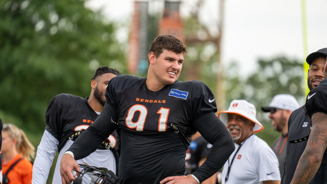 Training Camp Report: Trey Hendrickson And Orlando Brown Jr. Renew Pro ...