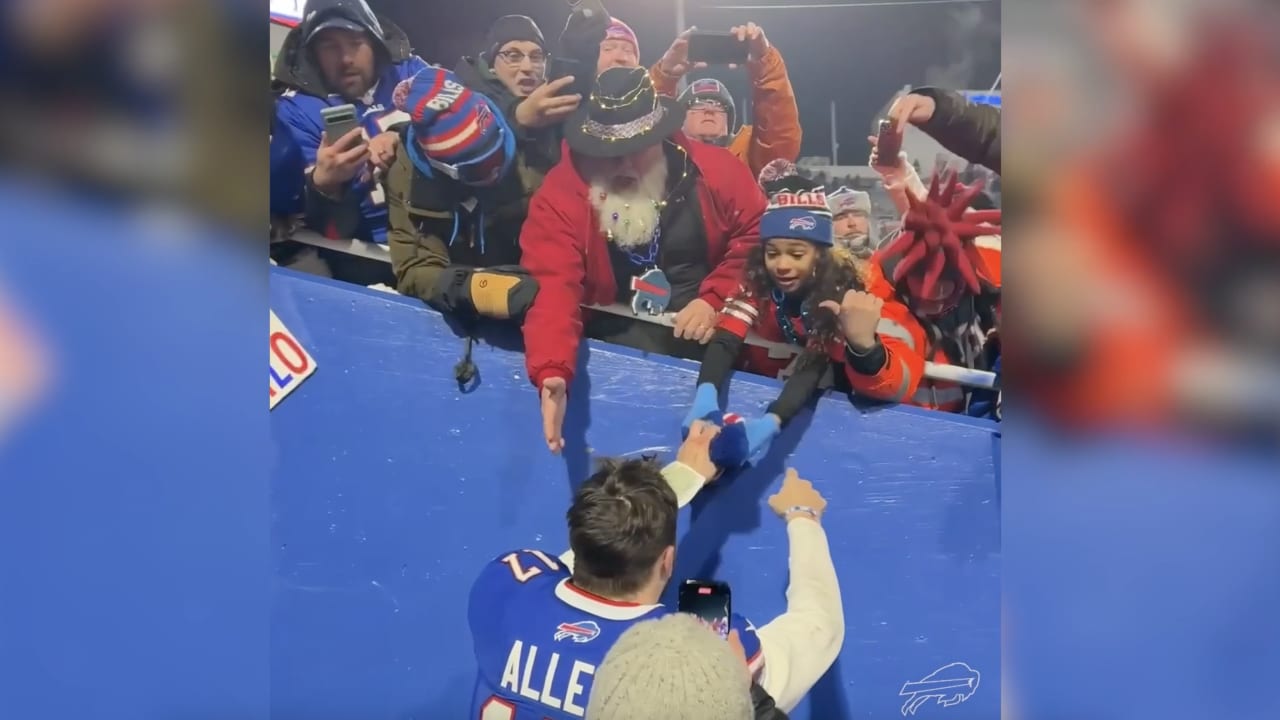 Watch | Josh Allen gives his Bills beanie to a young fan after Wild ...
