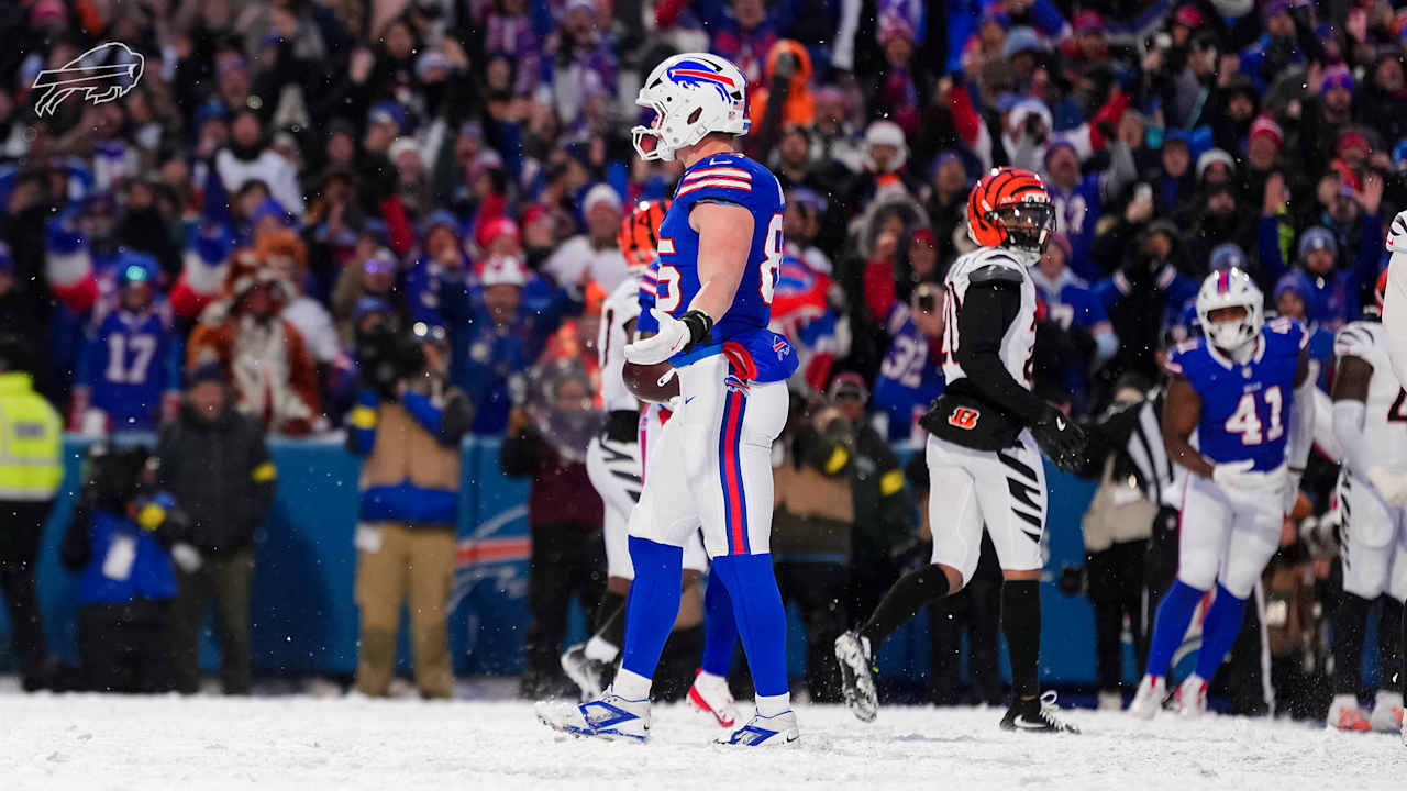 Josh Allen with a 3-yard touchdown pass to Jackson Hawes! | Bills vs ...